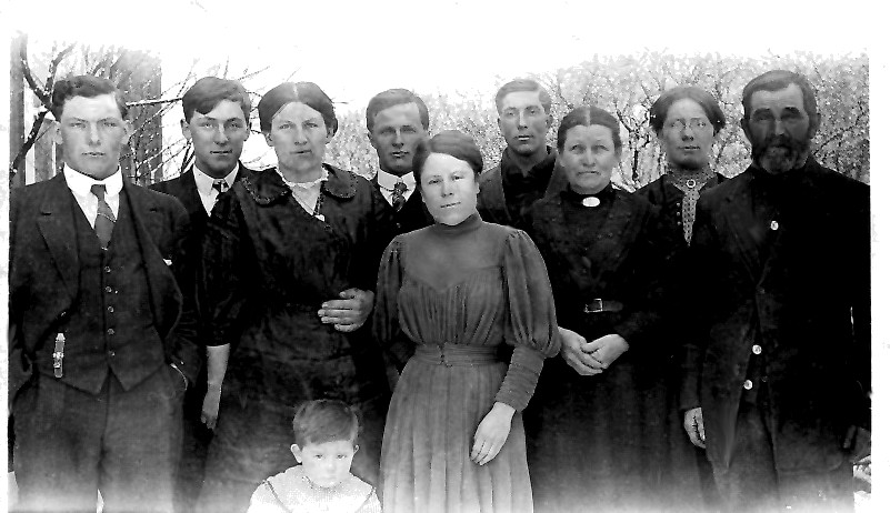 IN SEARCH OF.......HISTORY AND FAMILY LORE OF OUR WALKER FAMILY